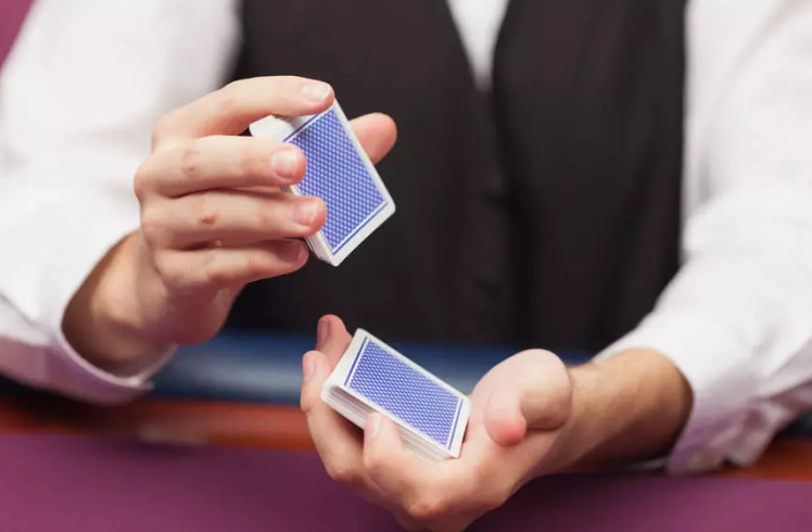 What's The Difference Between Single Deck and Multiple Deck Blackjack